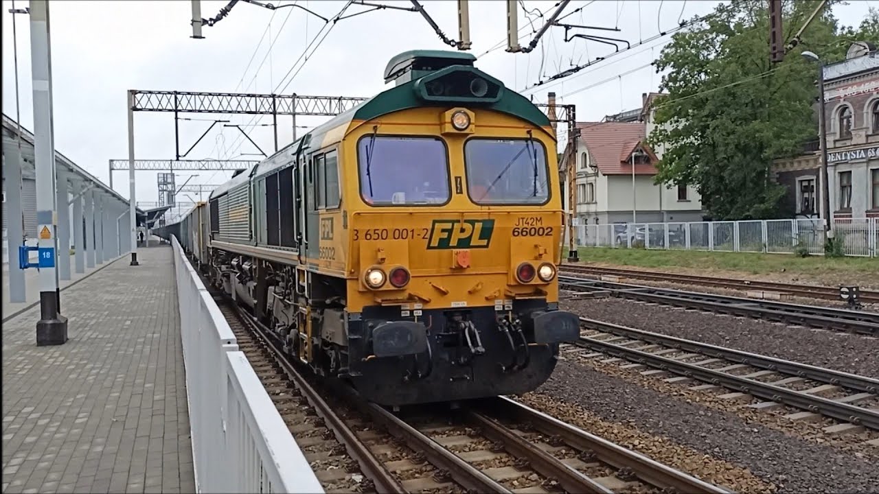 EP07-1008 IC,,MATEJKO", CLASS 66002 ZE SKŁADEM WĘGLAREK. - YouTube