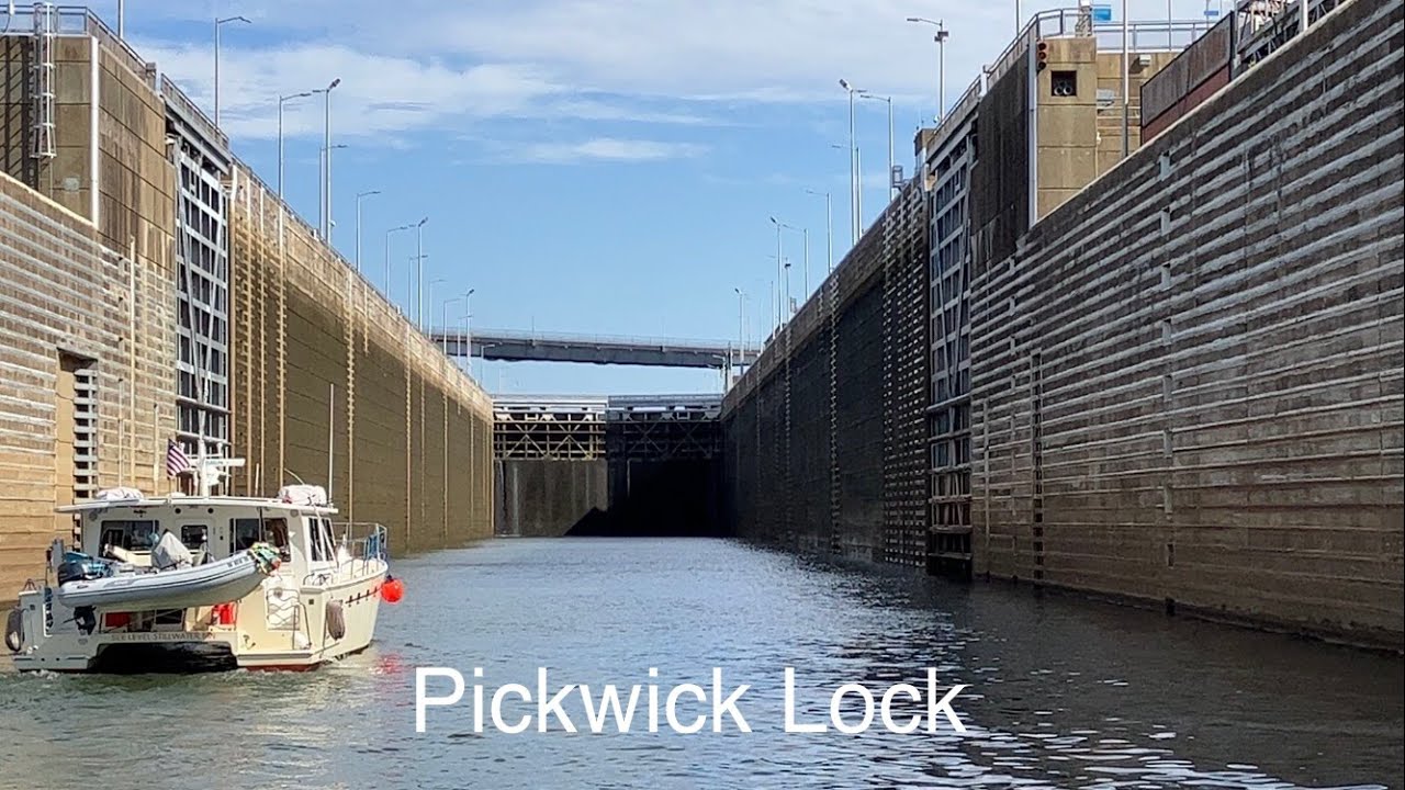 Great Loop #42 Pickwick Lock - YouTube