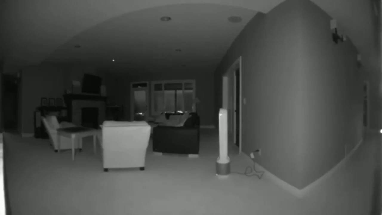 Living Room Shakes During Earthquake in Alaska - YouTube