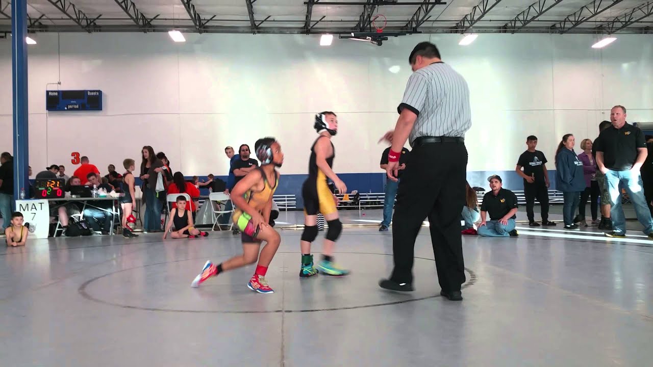 2015 Meat Grinder Jeremiah vs Manny Medrano - YouTube