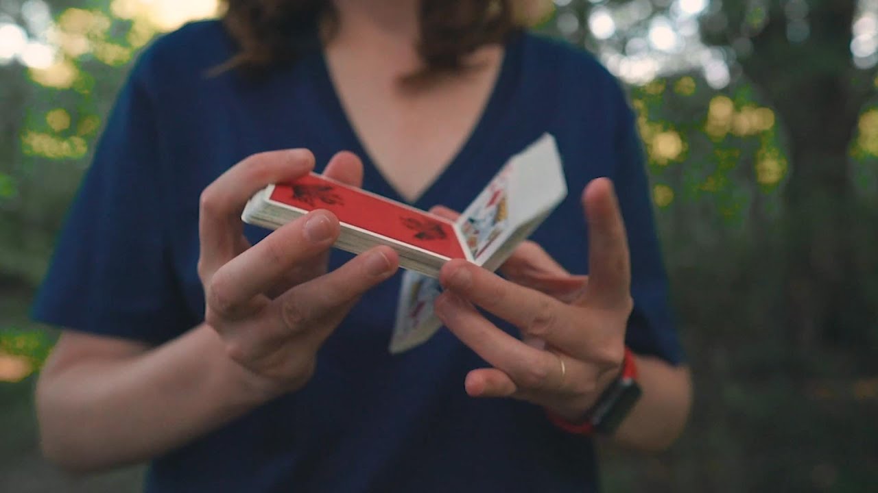 CARDISTRY BASICS - DECK TWIRLS - YouTube