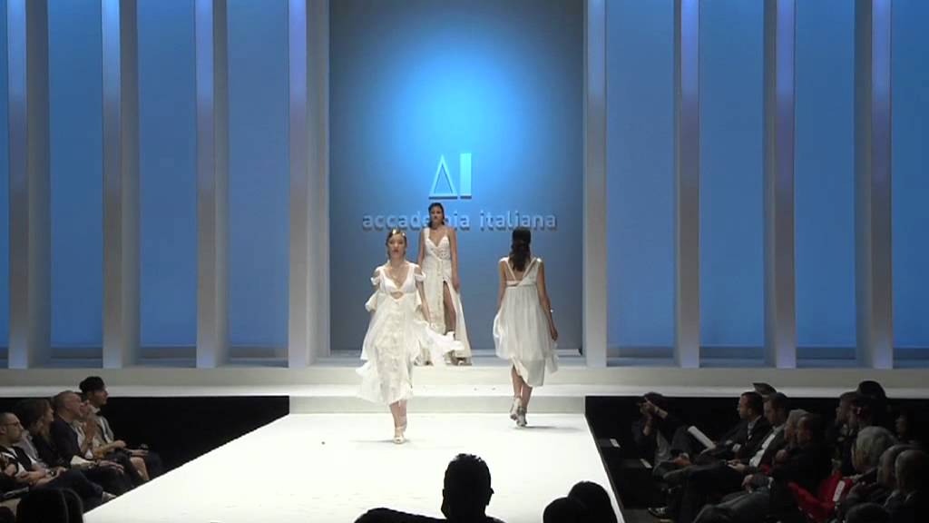 Accademia Italiana - Aprile 2012 - Sfilata di moda / Fashion Show - YouTube