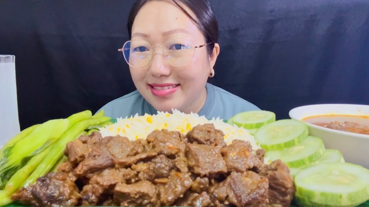 BUFF FRY & GRAVY WITH MIX RICE BEANS FRY SALAD MUKBANG!! - YouTube