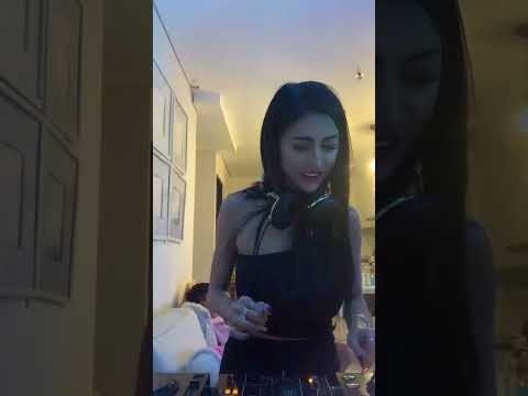 amelliaputriofficial01~1642000218~18030223981328681~1