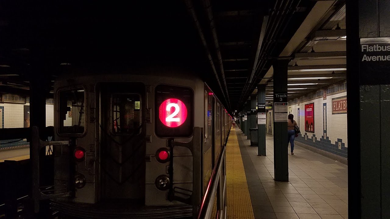 Kawasaki R62 (2) & (5) Train Action in Brooklyn - YouTube