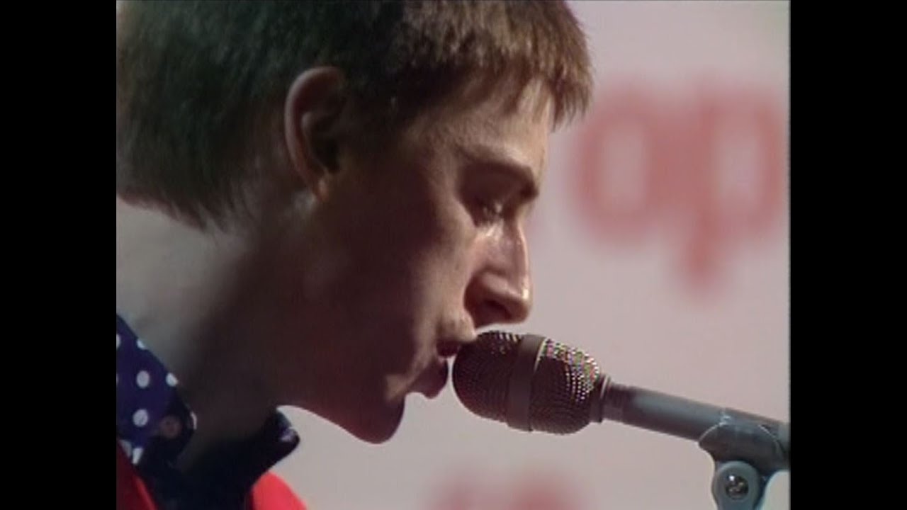 THE JAM - Spil Op, Danish TV studios 19th April 1982 - YouTube