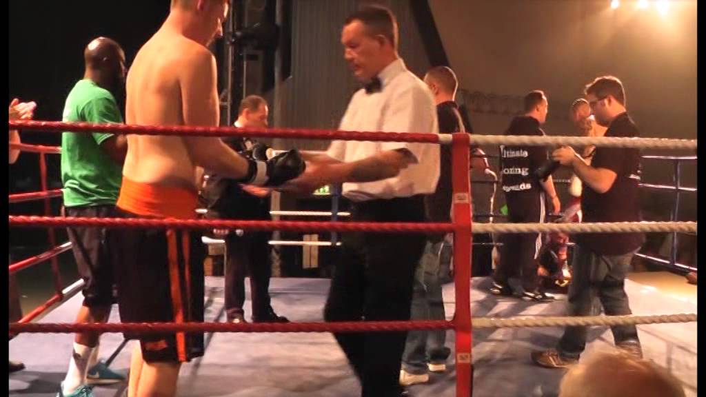 UBL X Mark "Tiger" Wilson first round knockout - YouTube