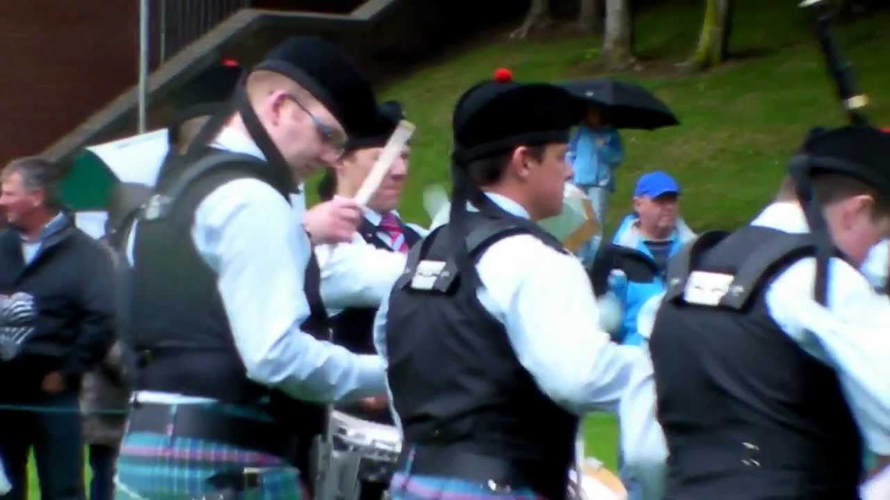 St Colmcille's Pipe Band,Tullamore (Cookstown 2012) - YouTube