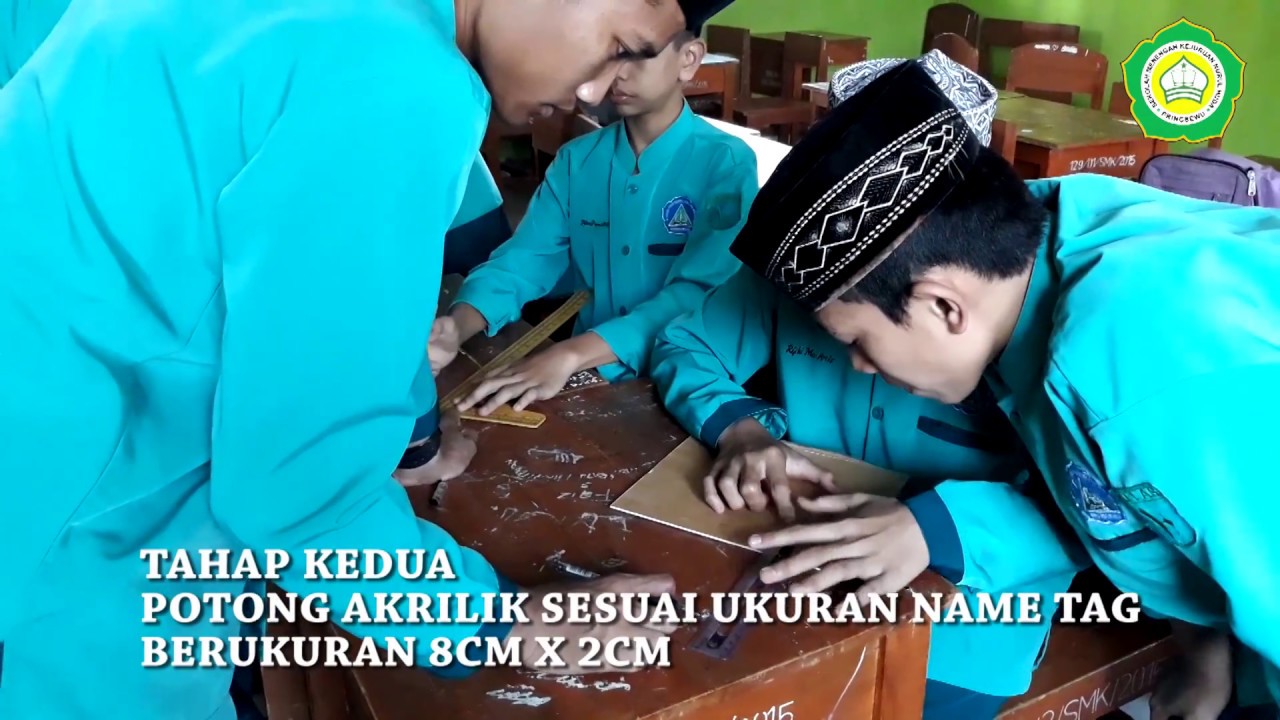 BELAJAR MEMBUAT NAME TAG SMK NURUL HUDA PRINGSEWU - YouTube