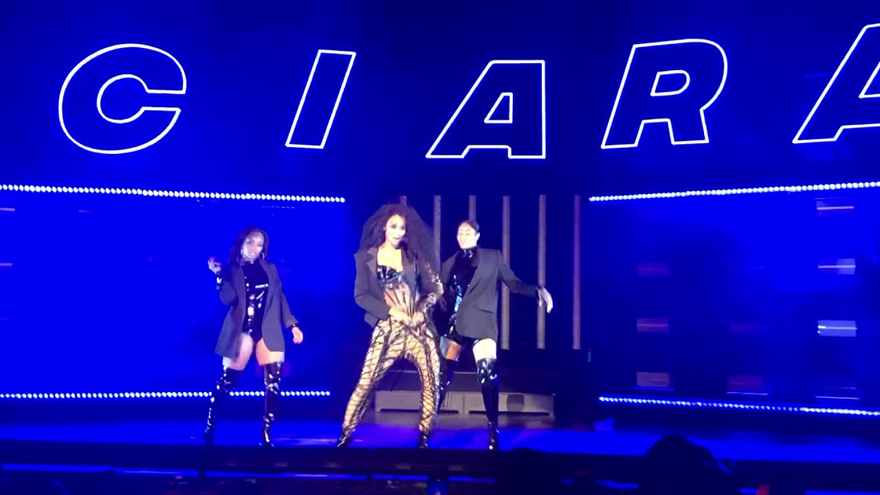 Ciara performing “Body Party” live - YouTube