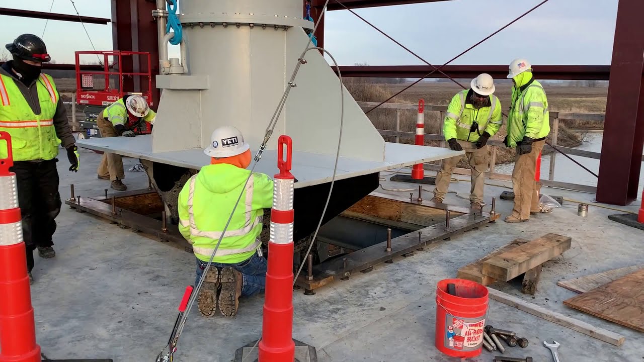 Sny Island Levee District 58" Flood Pump Installation - YouTube