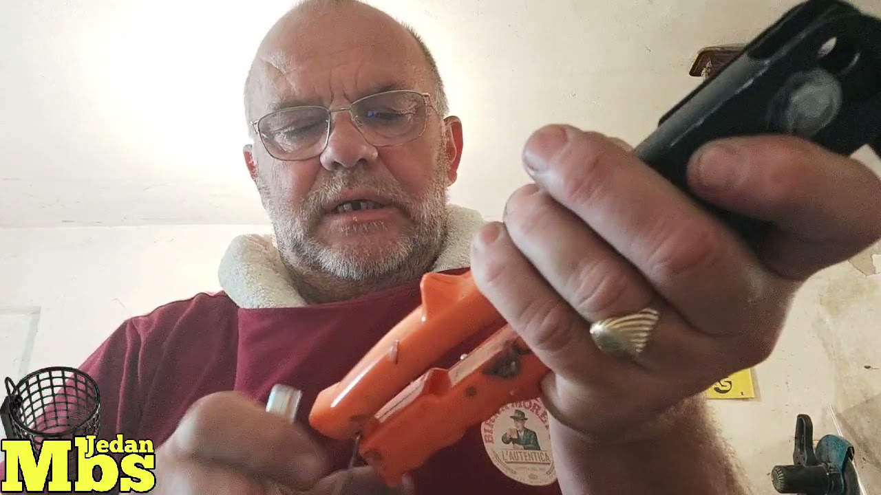 Blind matice - YouTube