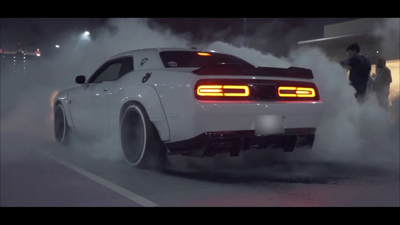 How a Hellcat should sound - YouTube