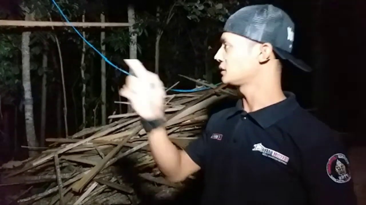 Pocong Gang Angker yang meresahkan warga,Ponggok Kab.Blitar - YouTube