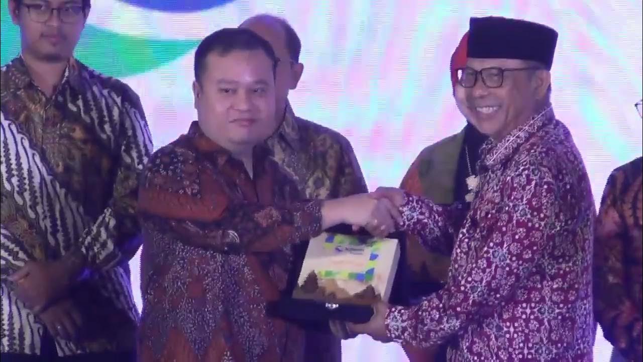 ANDY F NOYA TERIMA PENGHARGAAN SPESIAL ACHIEVMENT NATURE AWARD - YouTube