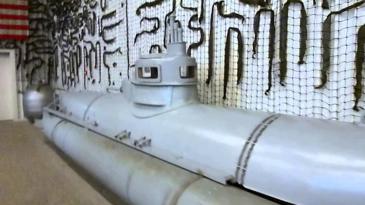 U-Boot type Biber van Flenderwerke Lubeck WO2. One man submarine 2 ...