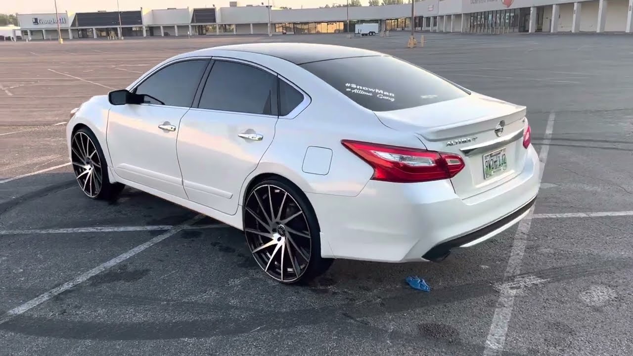16 Nissan Altima SR on 24s - YouTube