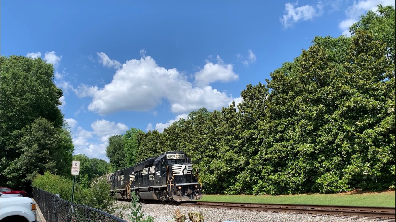 NS 3059 Leads P52 (SB) Thru Norcross, GA 6/2/2023 - YouTube