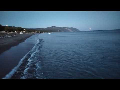 η πανσεληνος των βατερων μεσα απο το αιγαιο πελαγος - YouTube