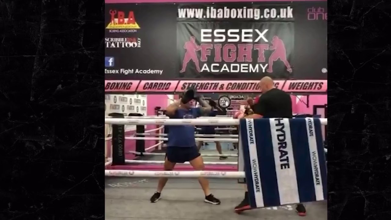 TYSON FURY FIRST GYM SESSION AFTER LOCKDOWN - YouTube