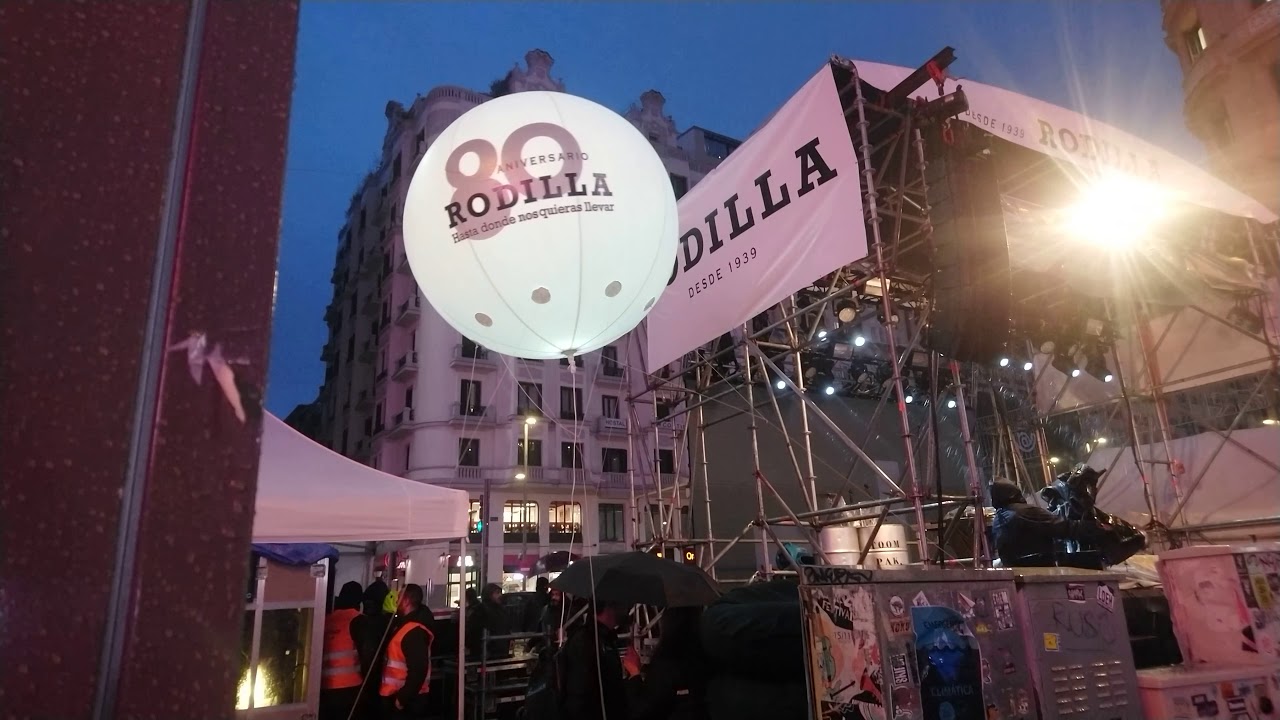 VLog 19 December 2019 - Rodilla 80 Plaza callao - MADRID. [4K] - YouTube