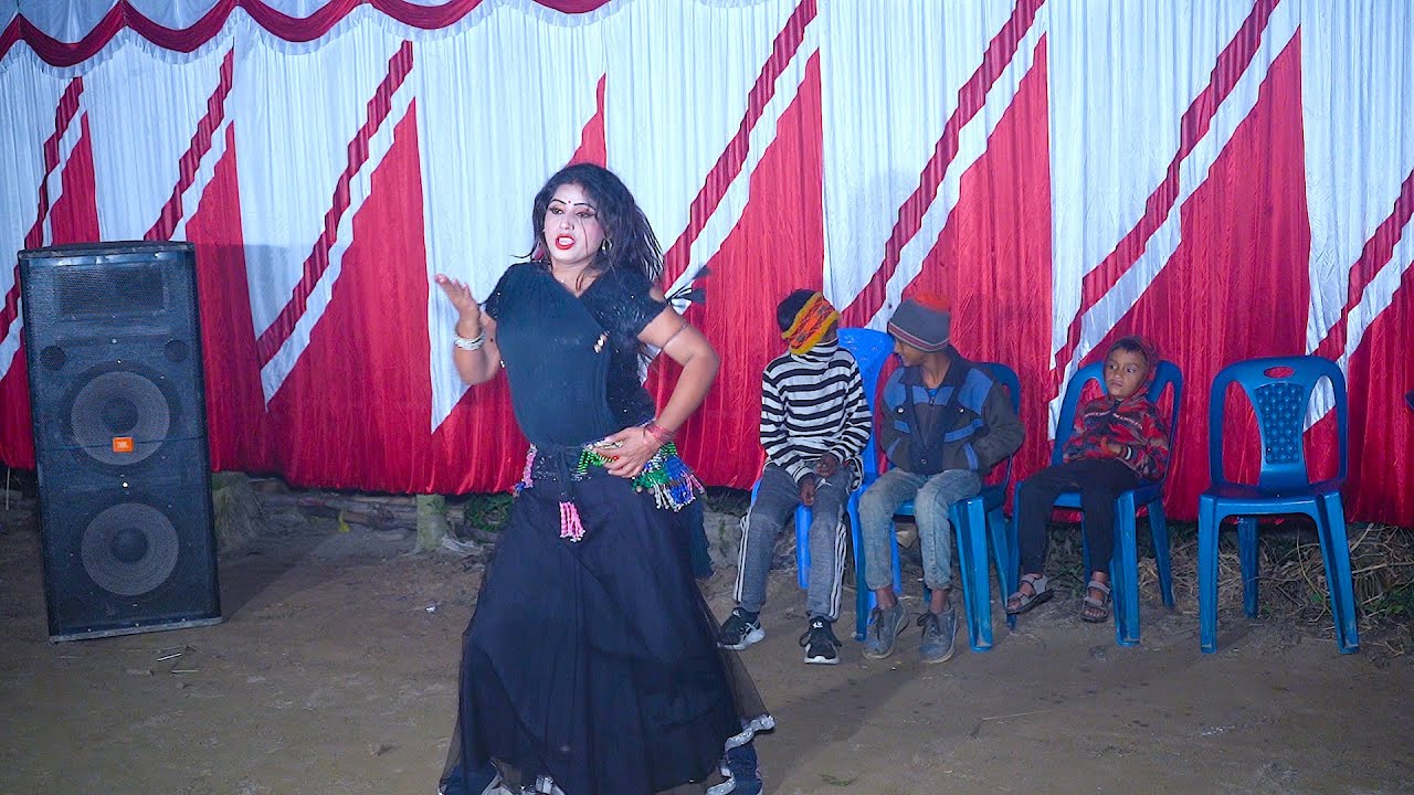 বিয়ে বাড়ির উরাধুরা নাচ Pori Moni Bangla Item Song New wedding dance ...