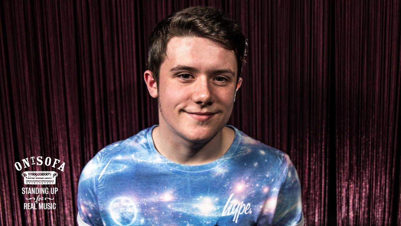 Ryan Lawrie - You're Free - Ont Sofa Gibson Sessions - YouTube