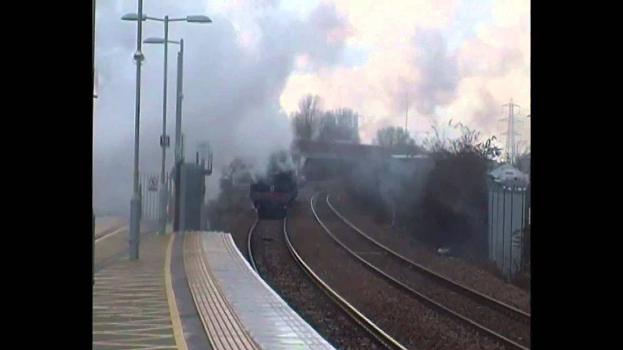 InterCity Class 37, 37518 with BR Black 5, 45407 & 70000 Britannia at ...
