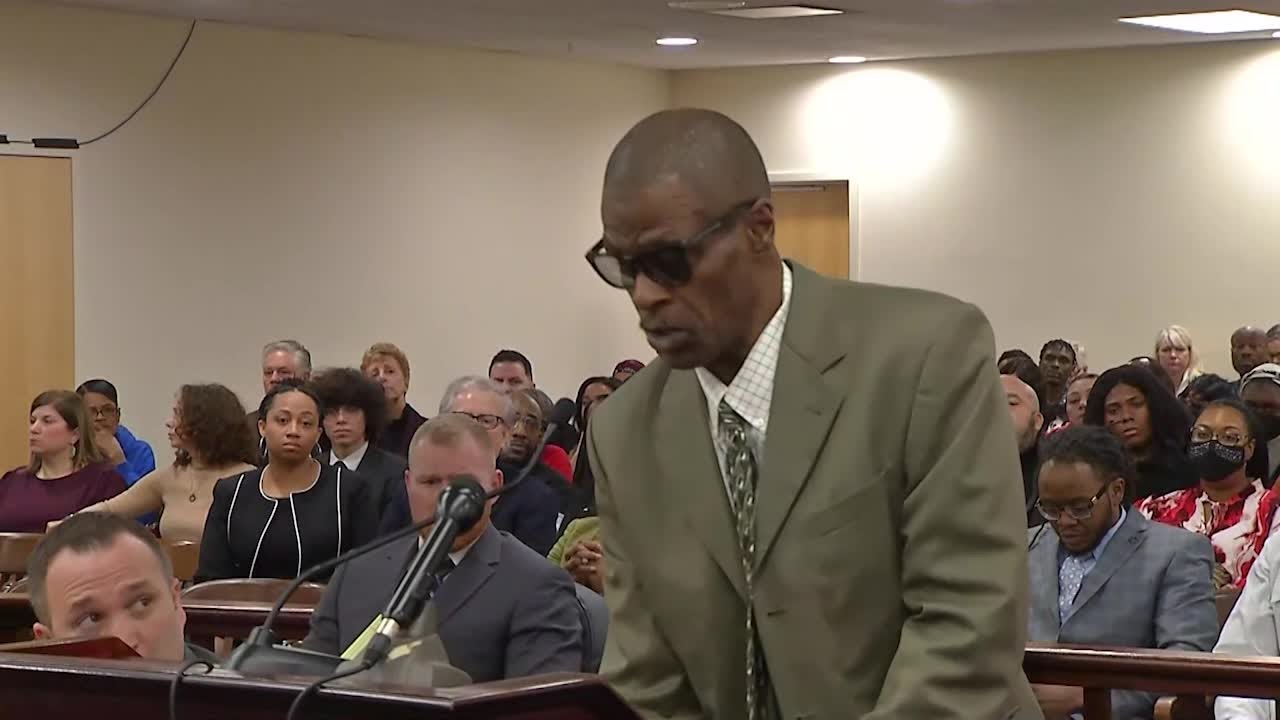 Brian Talley addresses court at Tops gunman's sentencing - YouTube