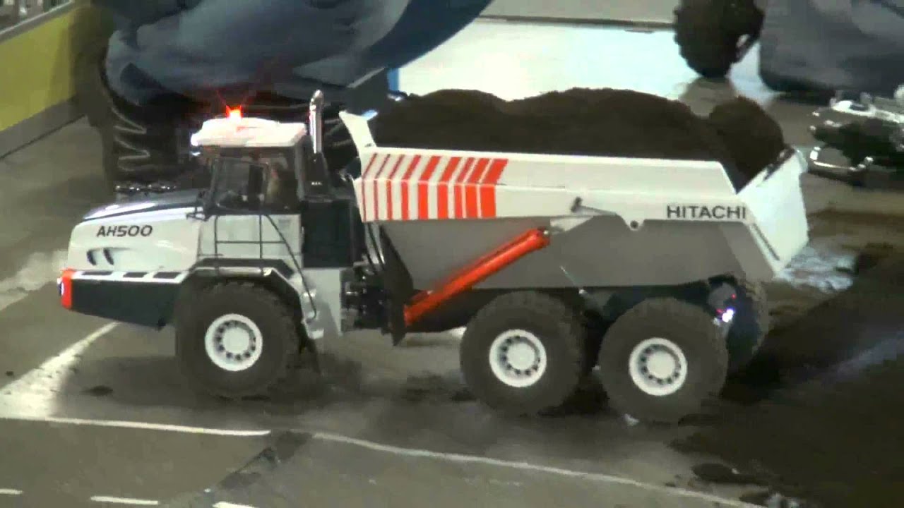 HITACHI DUMPER AH 500 in live action - YouTube