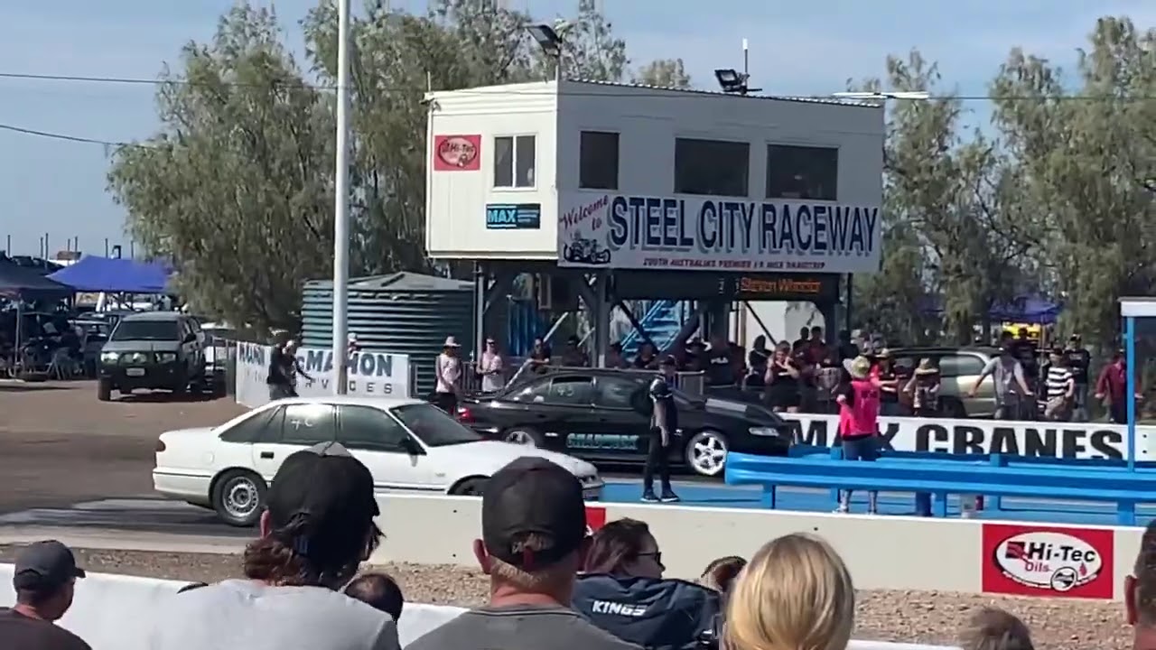 Whyalla drags Justin Chadwick ls1 vxss - YouTube