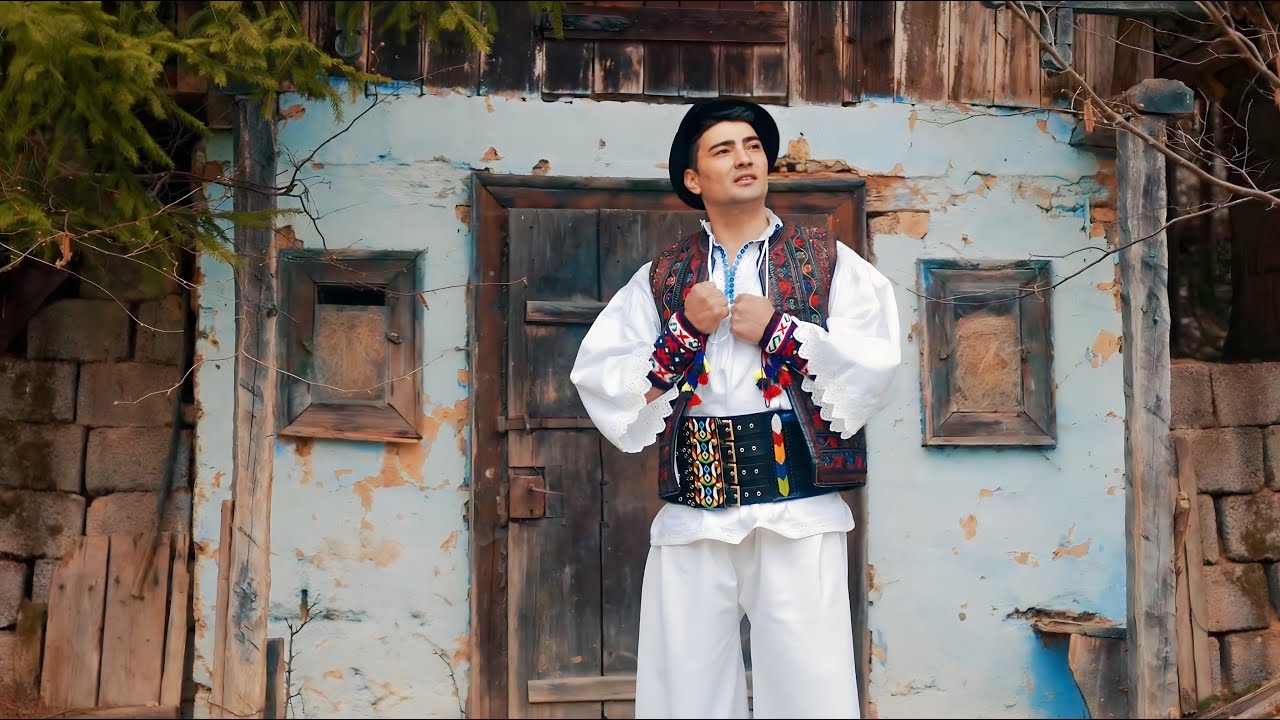 Deti Iuga - Spune-mi măiculită-mi spune || Videoclip Oficial - YouTube ...