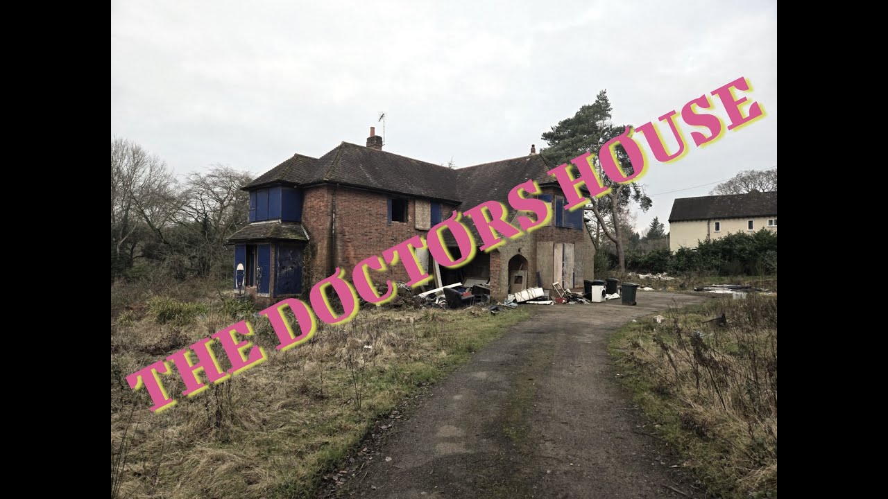 EXPLORING THE DOCTORS HOUSE. - YouTube