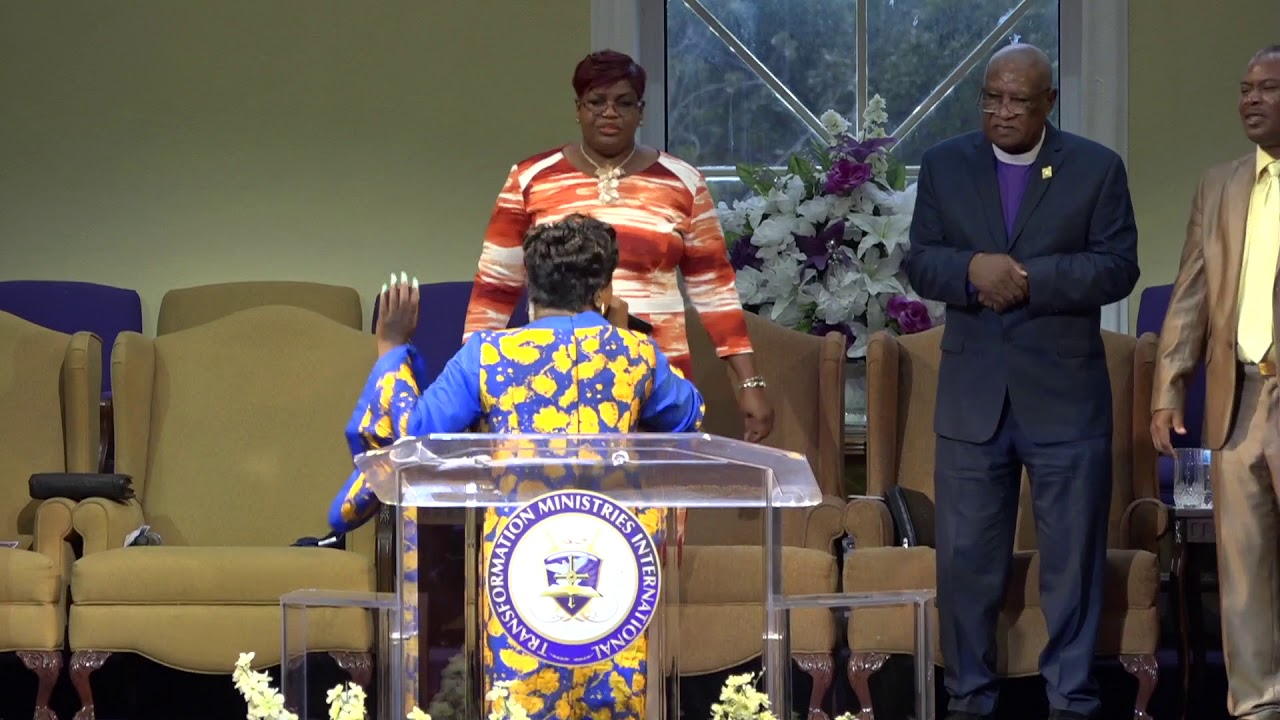 Suff. Bishop Sharon Rolle | The Spirit of The vision - YouTube