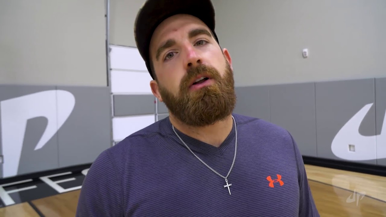 Airplane Trick Shots Dude Perfect - YouTube