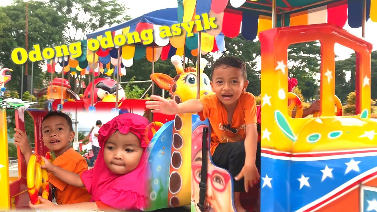Kereta Odong odong l naik kereta odong odong Thomas seru banget - YouTube