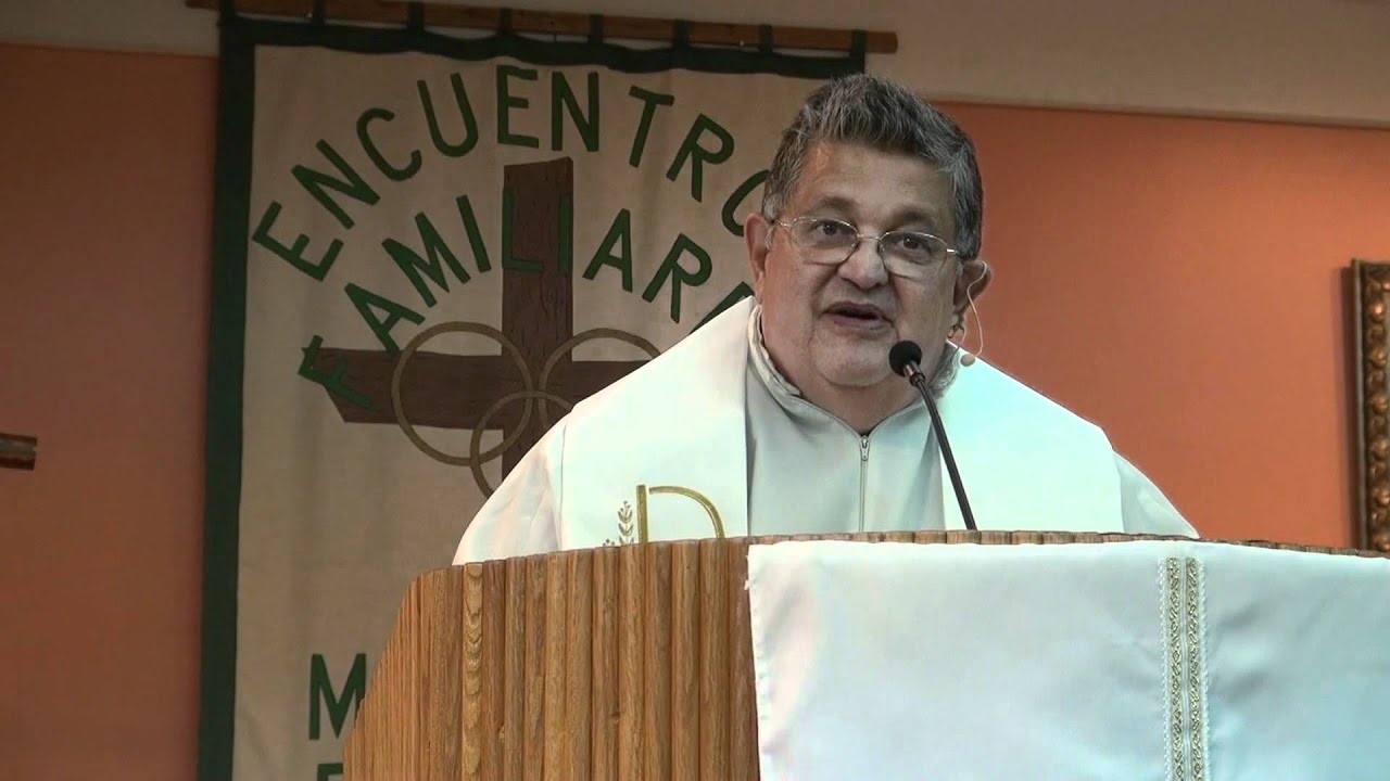 Padre Pedro Suárez S.J. celebrando 50 aniversario de jesuita - YouTube