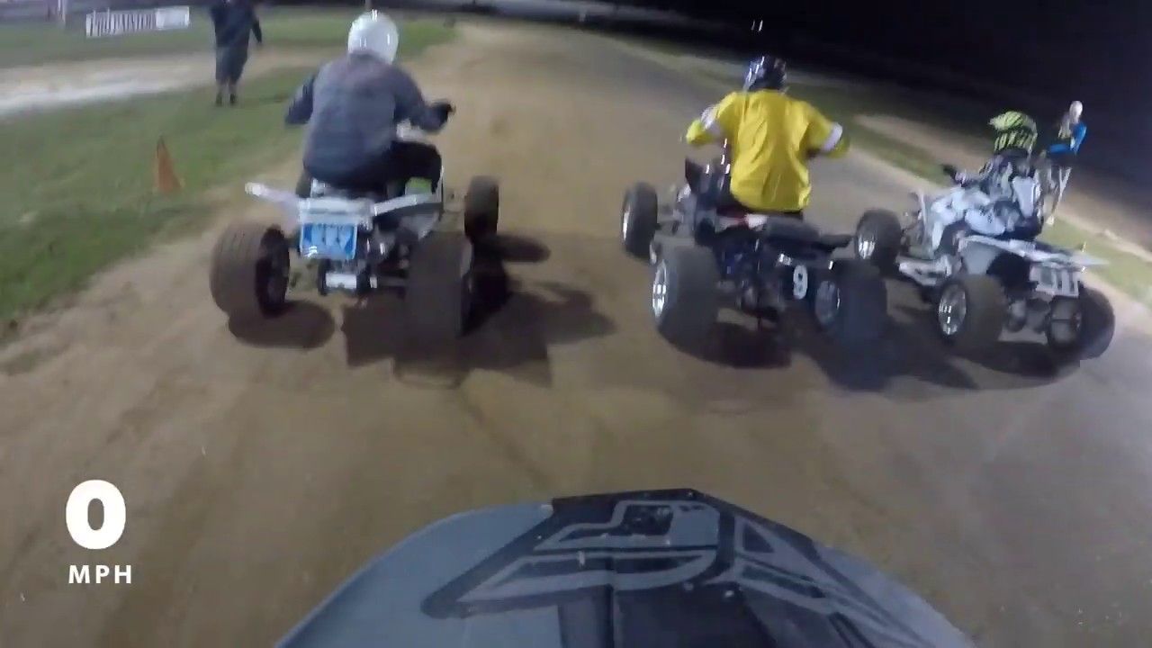 Hybrid Walsh CRF498 vs.TRX363r Flat track racing - YouTube