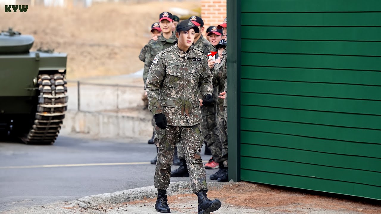 This military soldier fell in love with BTS Jimin !! Is this possible ...