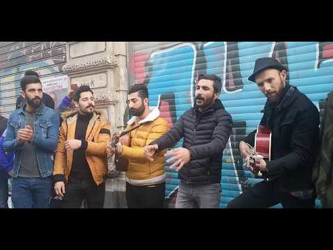 Le havinate xeribe le. Taksim istiklal caddesi sokak sanatçıları muhteşem ses. HD