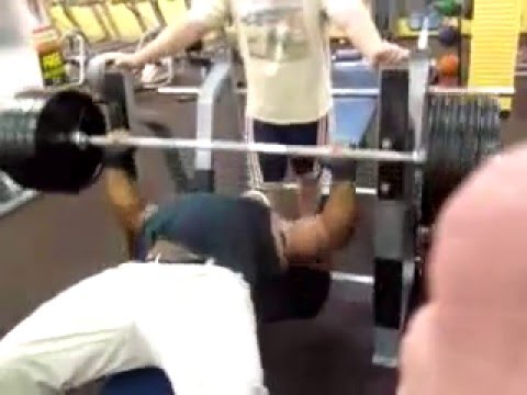 HULK Bench press 2 - YouTube