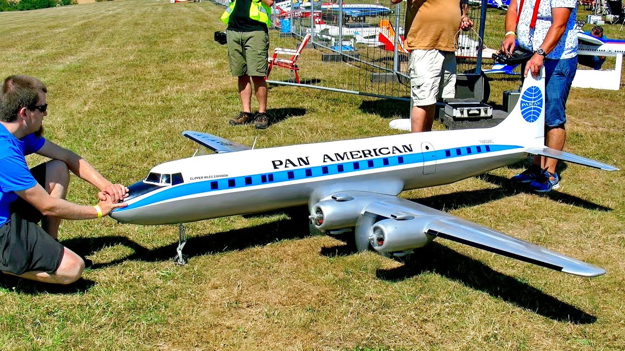 NICE RC SCALE MODEL AIRLINER DC-6B PAN AMERICAN / FLIGHT FEMONSTRATION ...