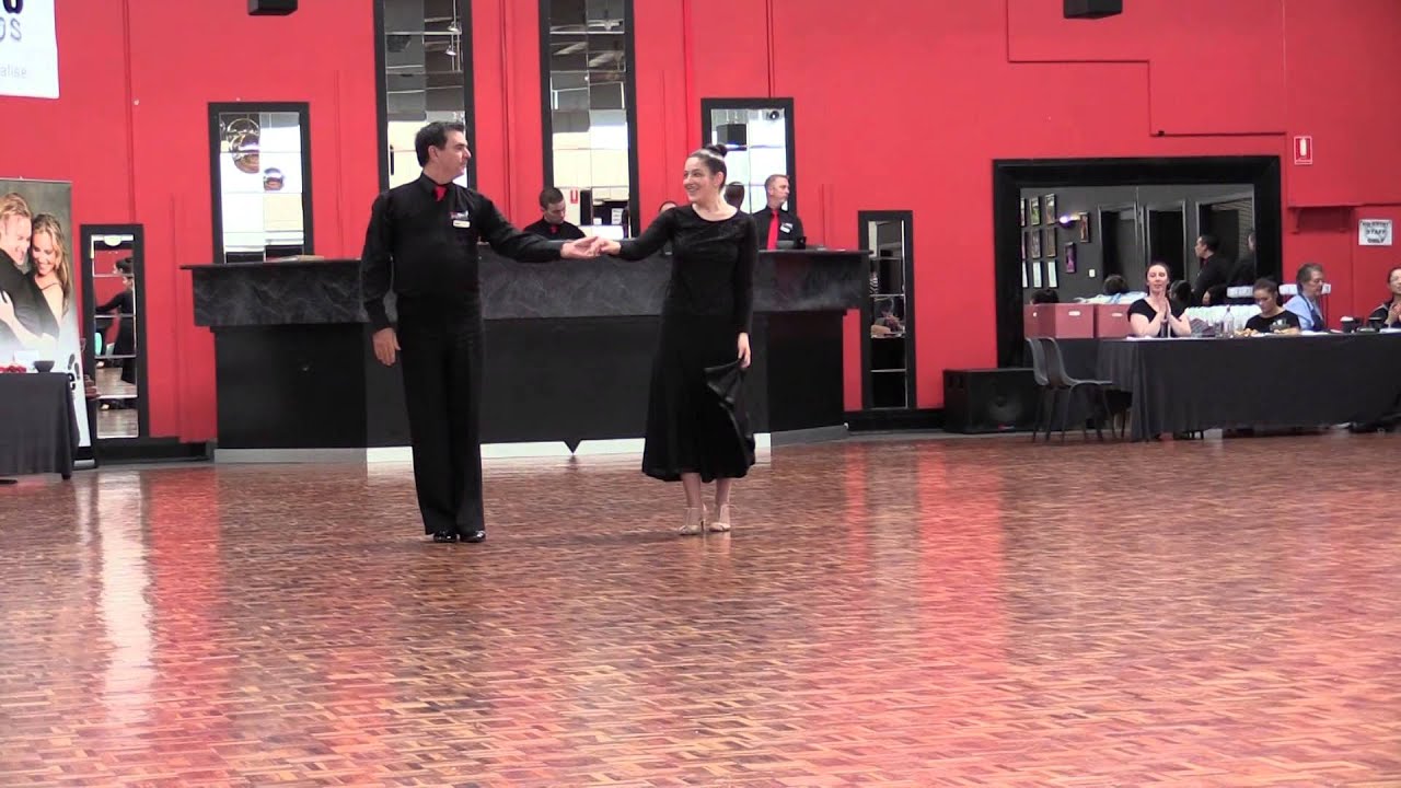 Jessica's Silver New Vogue Swing Waltz & Carousel - YouTube