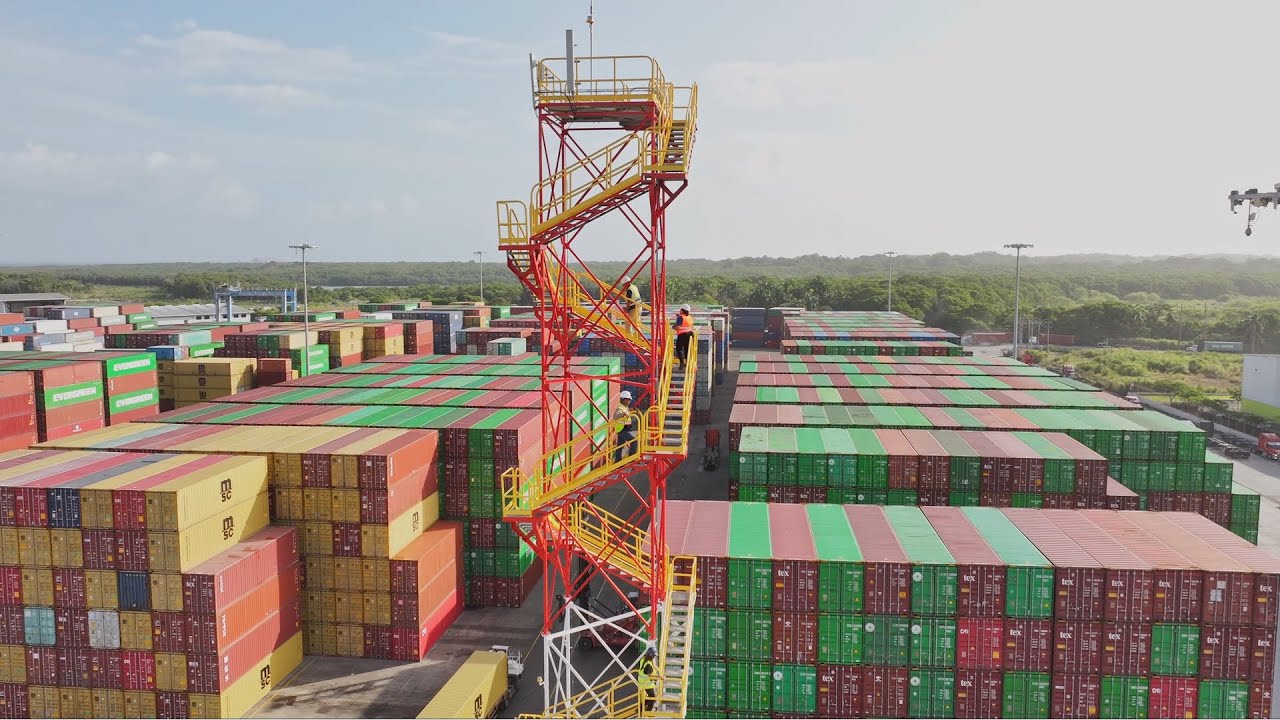Soluciones de Telecomunicaciones para la Eficiencia en Colón Container ...