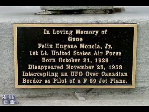 November 23 1953 The Kinross Incident, F89 Crashes Into UFO - YouTube