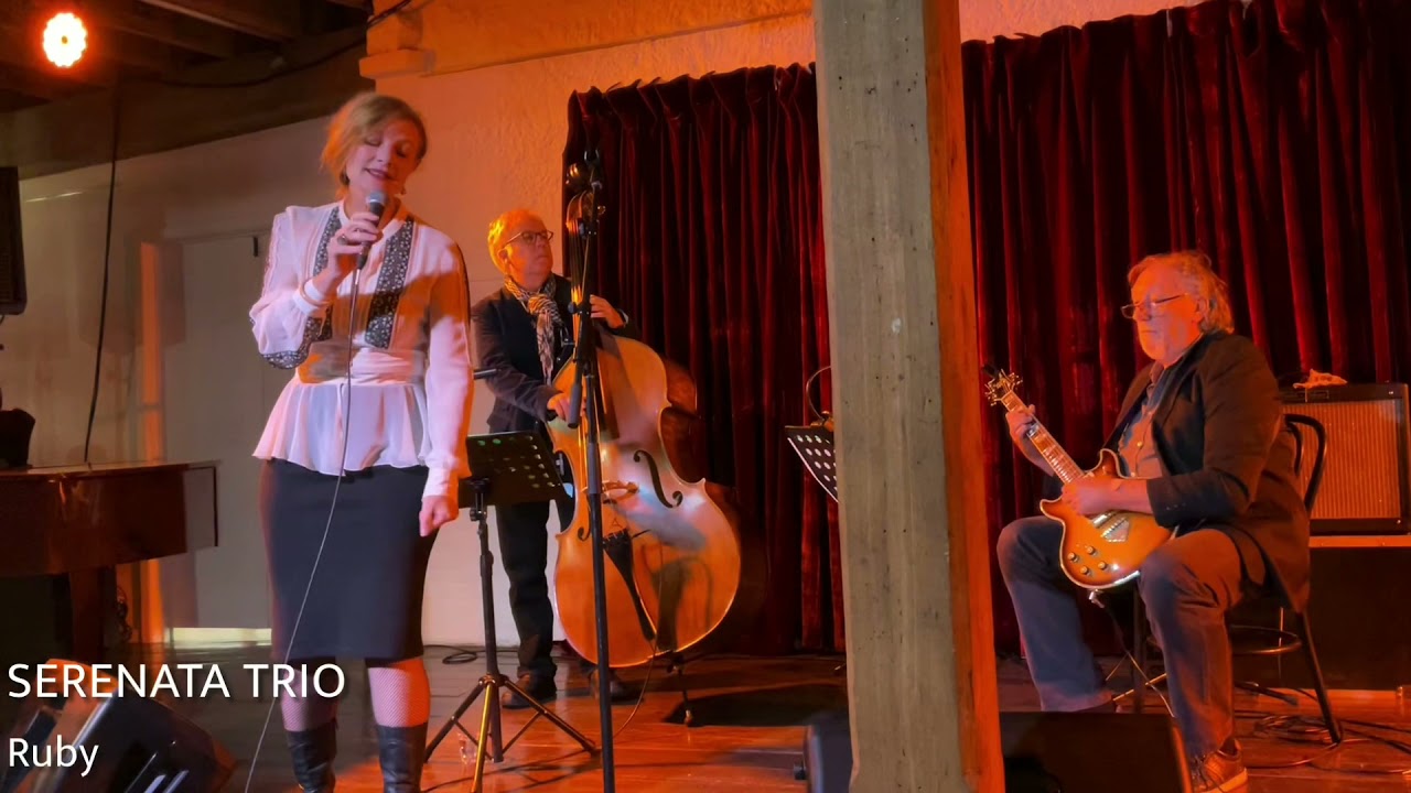 Serenata Trio: Jeremy Sawkins solo on Ruby - YouTube