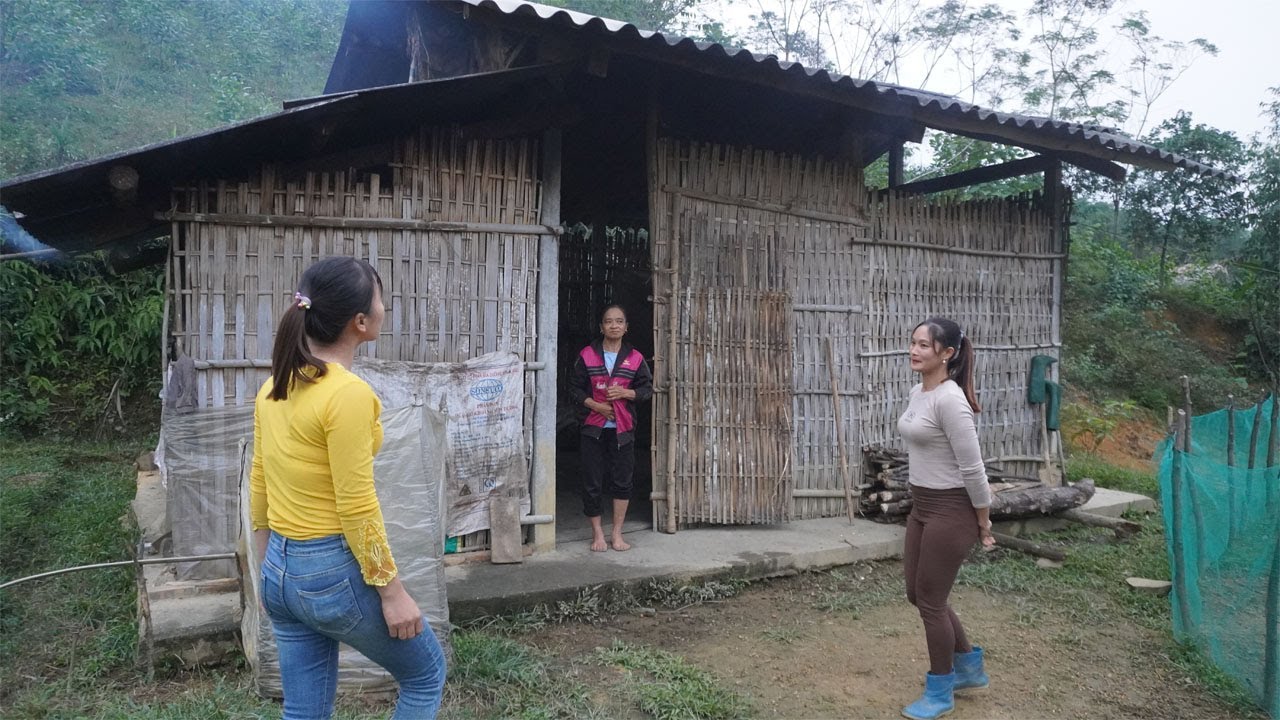 Full TIMELAPSE: Two sisters built a new house for a poor, single 70 ...