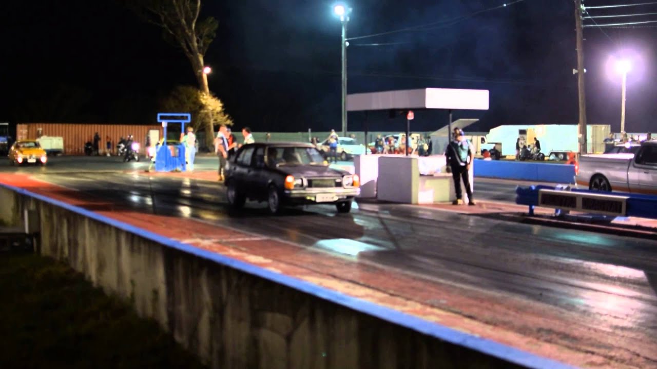 13BT 323, Palmyra Dragway. - YouTube