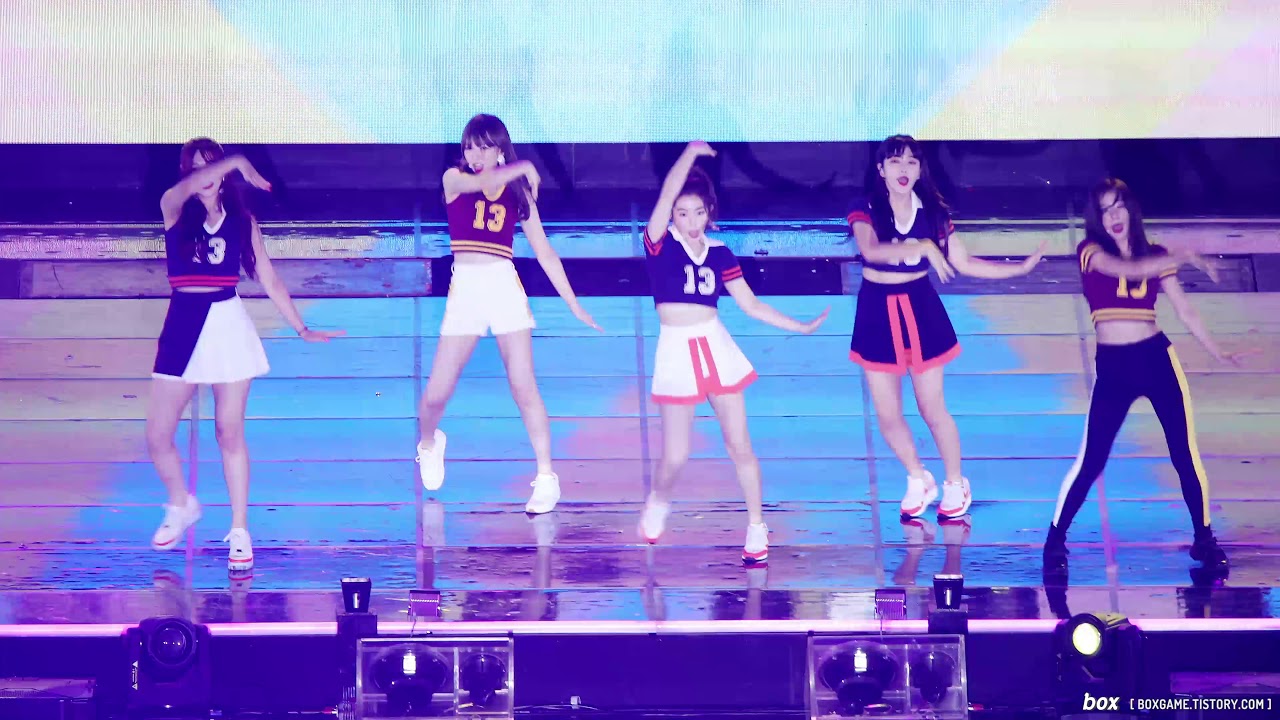 180901 레드벨벳(RED VELVET) - POWER UP 직캠 by Box @INK콘서트 - YouTube