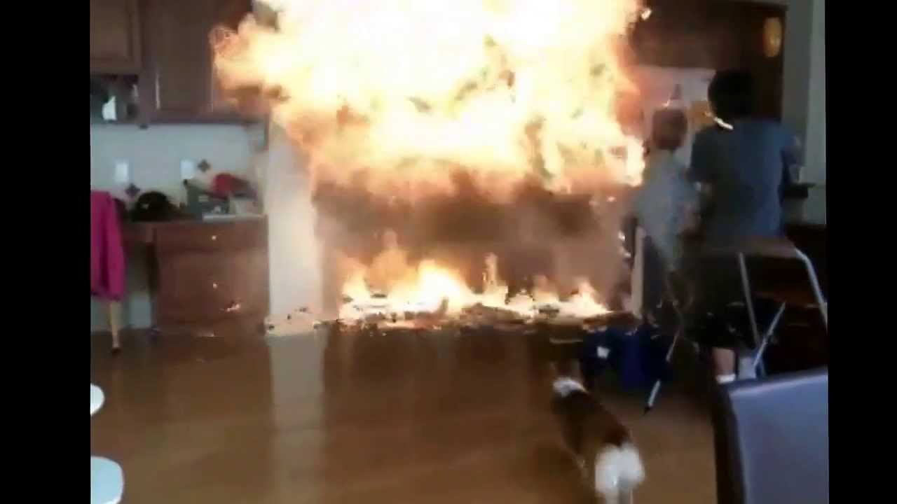 Awesome explosion - YouTube